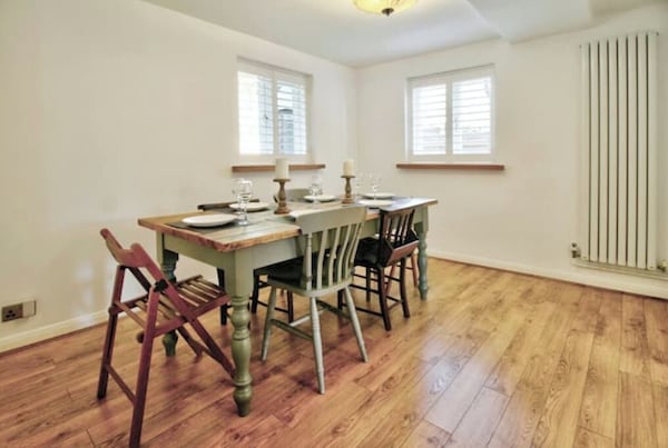 Spacious Comfy Cottage In The Middle Of A Beautiful Kent Village. - East Sussex