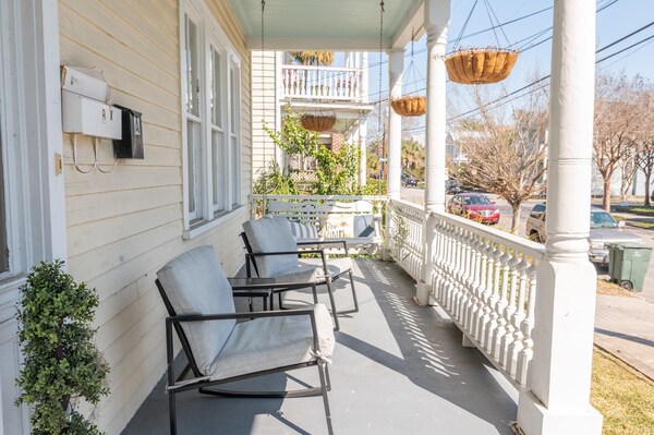 The Davis - Beautiful Classic Charleston Home! - Charleston