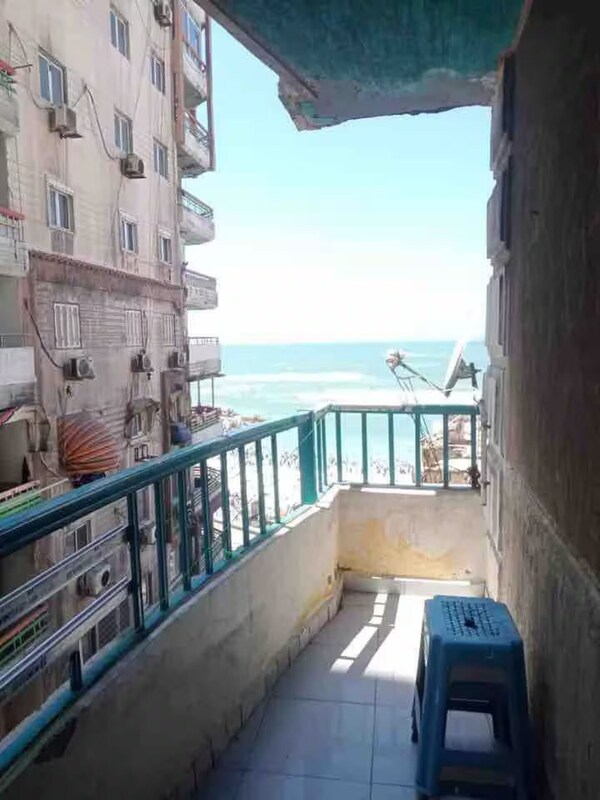 Sea View 2 Bedroom 4 Beds - Miami Alexandria\n\n - Alexandria