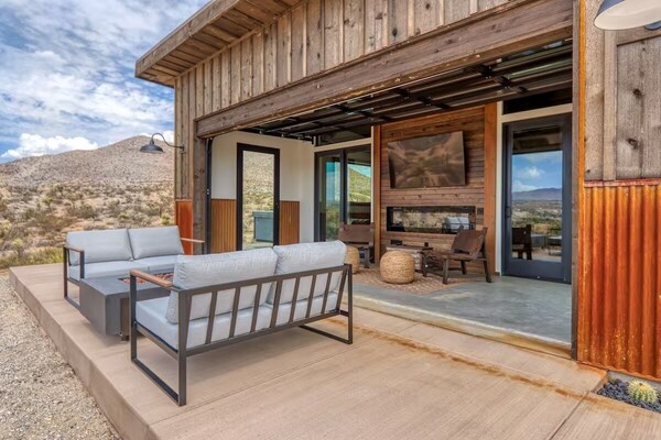The Rum Runner - A Modern Desert Homesteader - Yucca Valley, CA