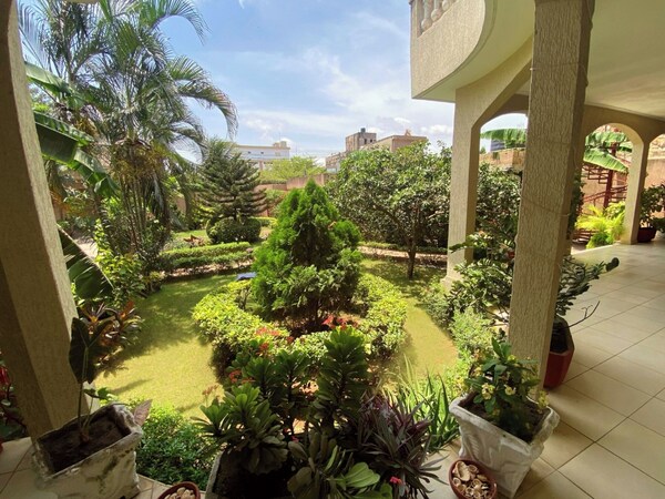 Villa Located In A Peaceful Setting Just 10 Minutes From The Airport - Lomé
