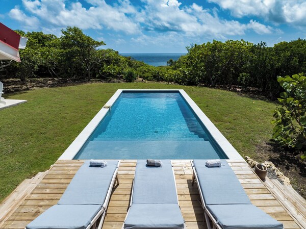 Villa Calypso A Charming Retreat With A Saltwater Pool And Sea Views - Marie-Galante