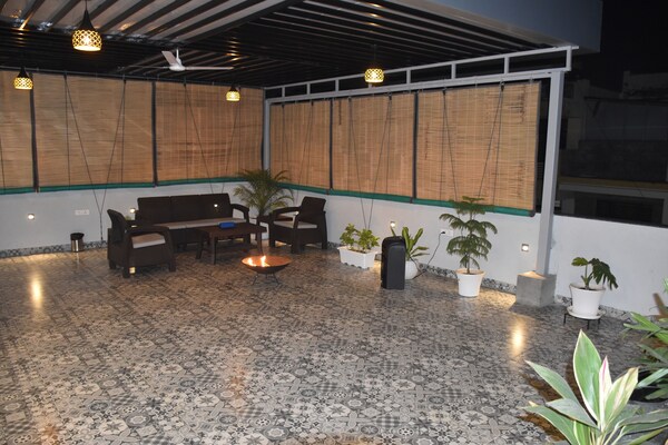 Charming 4-bedroom Villa With Fitness Room And Wifi In Enchanting Jaipur - Jaipur