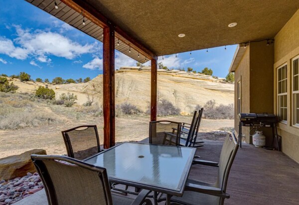 Secluded 16-acre Ranch House Near Red Fleet, Steinaker & Flaming Gorge - Steinaker State Park, Vernal