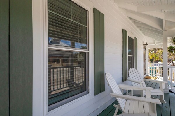 Experience Comfort At Anchor Inn, A Charming 2-bedroom Retreat In The Heart Of Boca Grande, - Boca Grande, FL