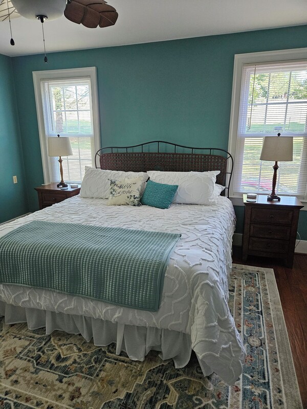 The Serene Farm Life...without All The Work!  Lots Of Space And Privacy! - Eagle Rock, VA