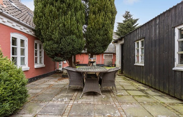 3 Bedroom Awesome Home In Bindslev - Tversted
