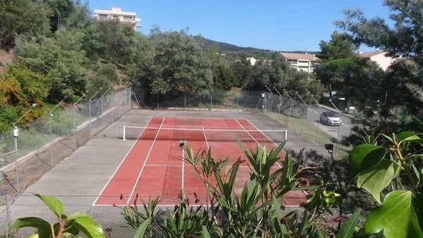 Un Coin De Paradis 2 Ou 4 Personnes - Sainte-Maxime