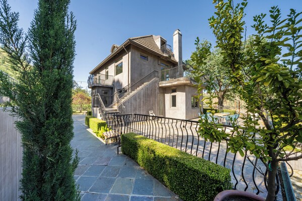 Spacious Luxurious Villa Overlooking Millerton Lake - Millerton Lake State Recreation Area, Friant