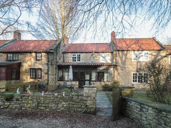 Brewers Cottage, Pet Friendly, With Open Fire In Pickering - Great Britain