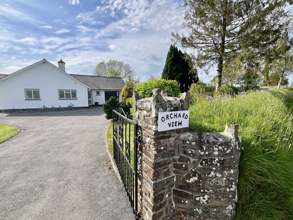 War Horse Valley Orchard View, Pet Friendly In Hatherleigh - Okehampton