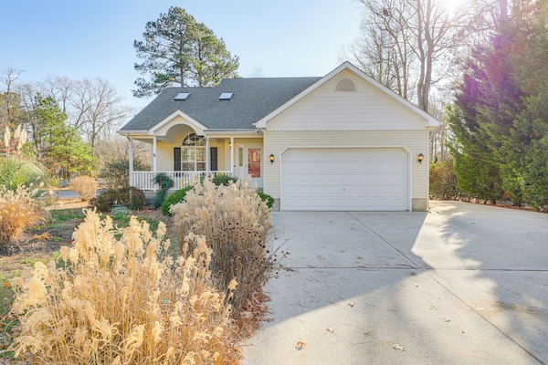 8 Mi To Beach: Ocean Pines Home Near Marina & Golf - Ocean Pines, MD