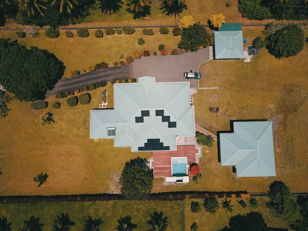 Paparadise, A Haven Of Peace In The Heart Of Papara On The Island Of Tahiti. - Tahiti