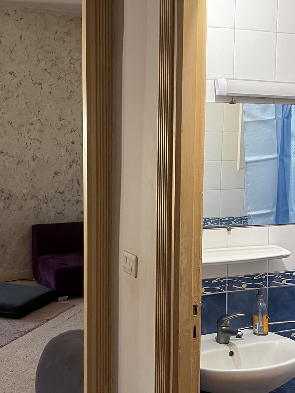 Cool 2-bedroom Apartment With Ac In Charming Sfax - Tunisia