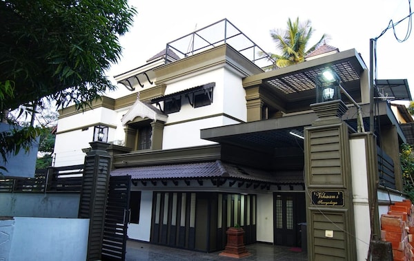 Ullasam Home Stay - Wayanad