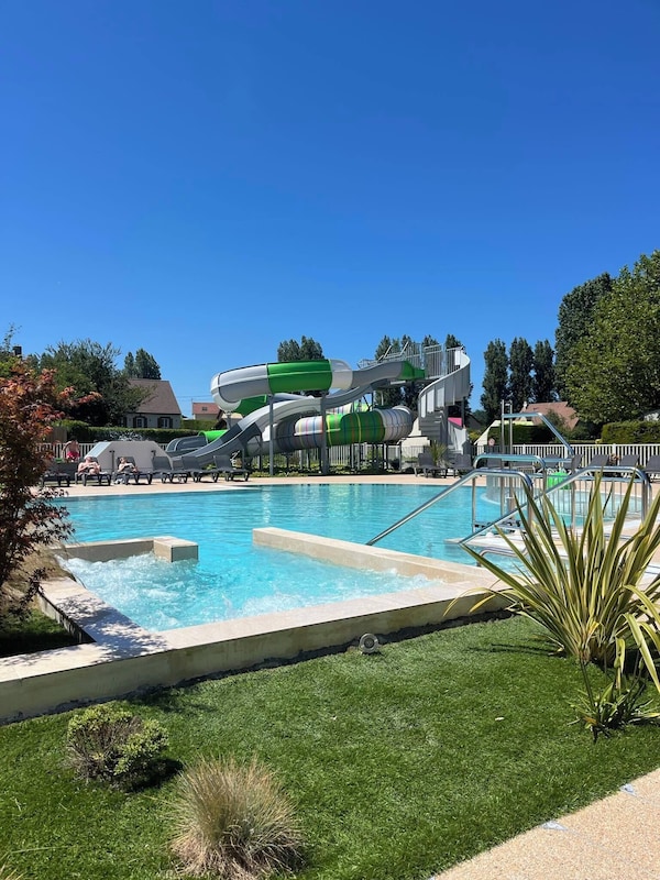 3 Bedroom Mobile Home In Normandy. Plage At 2.5 Km. - Lion-sur-Mer