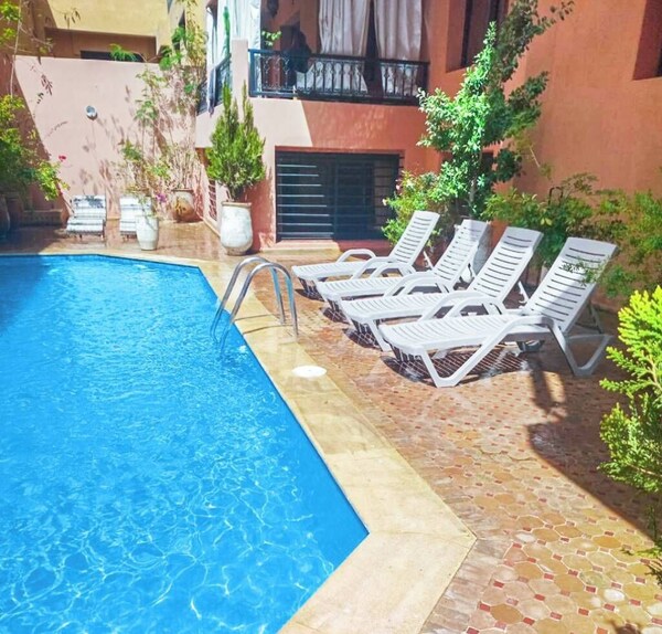 Luxury Apartment With Swimming Pool In The Heart Of Guéliz In Marrakech - Marruecos