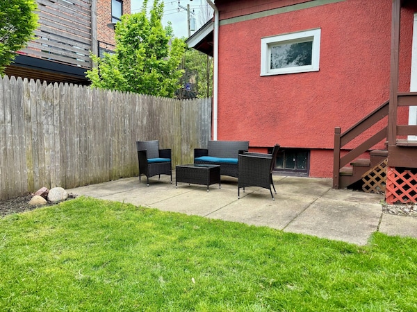 Charming Craftsman Home In Downtown Ann Arbor - Ann Arbor, MI
