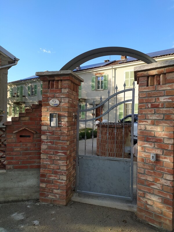 La Contentëssa: Wonderful Farmhouse Between Monferrato And Langhe. - Asti