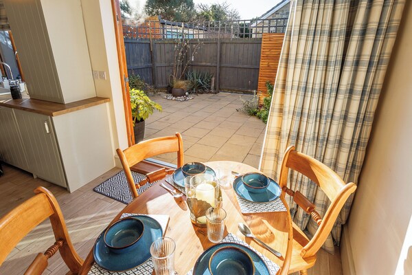 Charming 1-bedroom Cottage In Enchanting Bedlington With Wifi - Morpeth