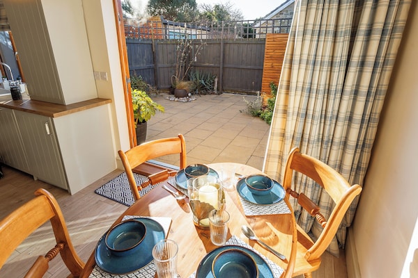 Charming 1-bedroom Cottage In Enchanting Bedlington With Wifi - Morpeth