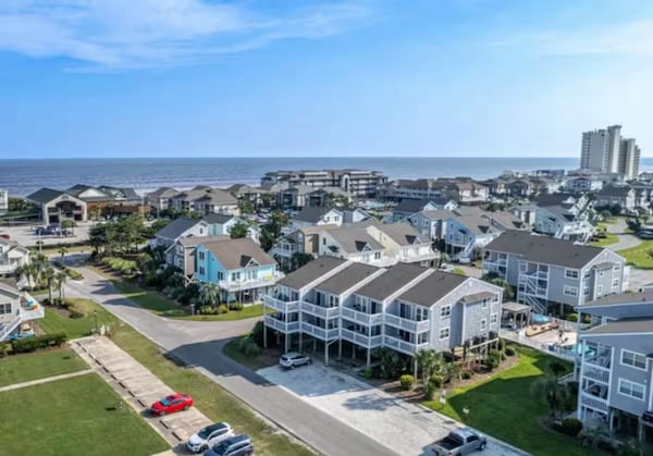 Modern, Luxurious 1-bedroom Condo In Stunning Ocean Isle Beach - Ocean Isle Beach, NC