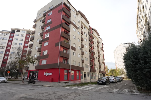 Luxury Apartment In Awesome Skopje With Ac, Wifi & Parking - Skopje