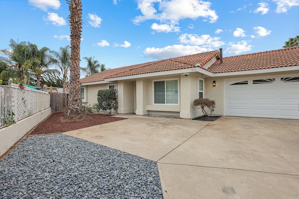 Kid-friendly 3-bedroom House In Escondido With Ac, Wifi, Kingbed, Travel Crib - Escondido, CA