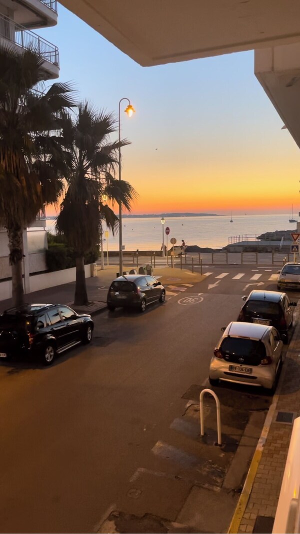 Sea View Apartment - Mougins