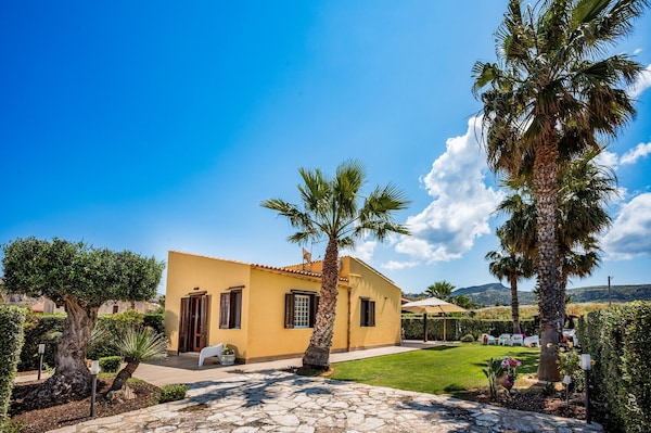 Villa "Summer Spritz" Vicino Alla Spiaggia Con Vista Sulle Montagne, Wi-fi - Custonaci