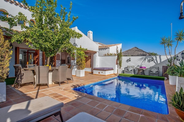 Villa Pour 15 Personnes, Avec Piscine, Sauna Et Jacuzzi à Murcia - Murcia