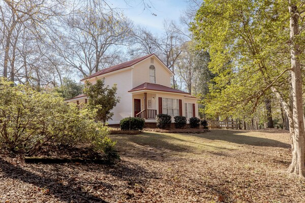Athome+1 Stay | Large Yard | Family Friendly - Warner Robins, GA