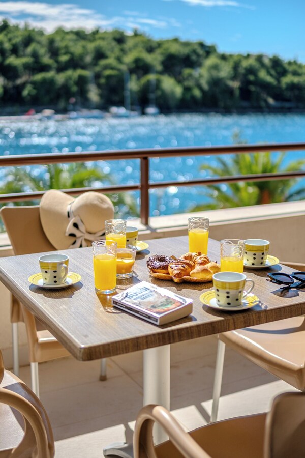 Moenia Apartment 4 - Sutivan