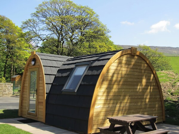 The Nest Pod, Pet Friendly, With A Garden In Greenfield - Oldham