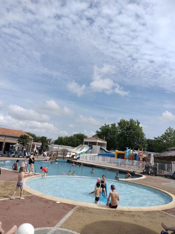 Mobile Home In A Campsite, Ideal For Families, Close To The Sea - Château-d'Olonne