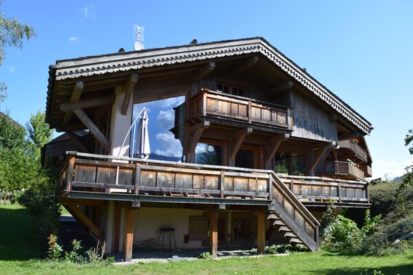 Detached Chalet In Quiet, Sunny Location - Megève