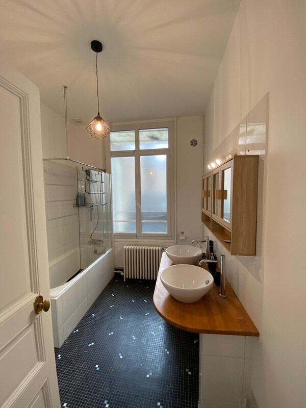 L'appartement Privilège - 4 Bedrooms - Coeur D'angers, Spacious And Elegant - Angers