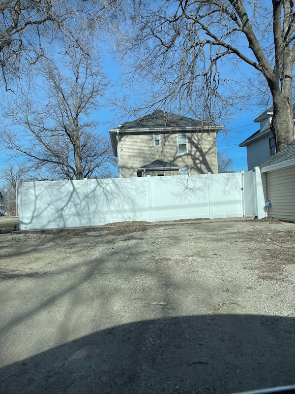 Historical 3-bedroom House In Welcoming Waterloo With Wifi And Adt Security. - Cedar Falls, IA