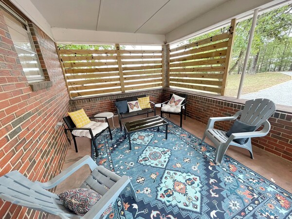 Charming, Trussville 4 Bedroom~ Peaceful Home!~bham~pet Friendly~uab~barbers - Birmingham