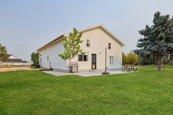 Charming Barndominium With Children's Loft In Quaint Middleton, Idaho - Middleton, ID