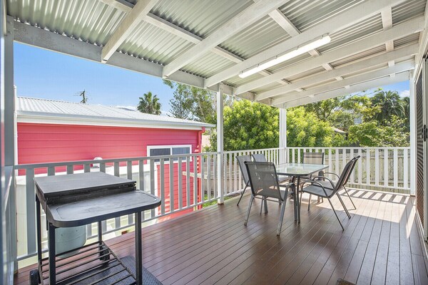 Nalu, Part Of The Ohana Surf Bungalows (<5 Minute Walk To Beach And Shops). - Scotts Head