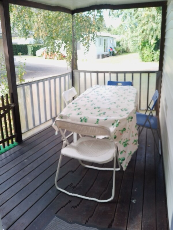 Mobile Home 5 Personnes Animaux De Compagnie Acceptés\ncamping Monplaisir - Laruns