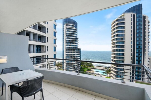 Deluxe 2 Bedroom Apartment  At Lagoon Drive Durban - Umhlanga