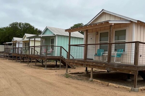 Roadeside Standalone Double Queen Cabin #10 - Kerrville, TX