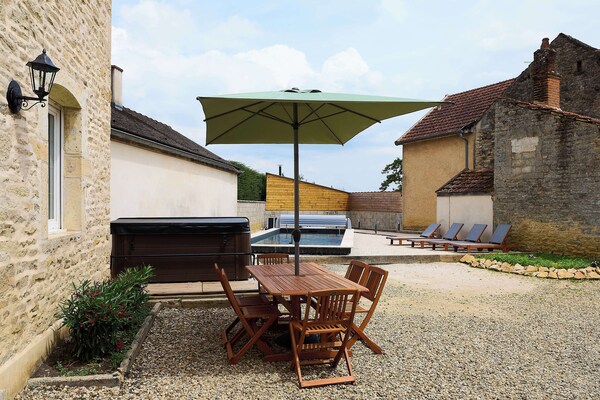 Le Clos De La Côte-d'or 4-star Gîte In Ladoix-serrigny, Near Beaune - Nuits-Saint-Georges