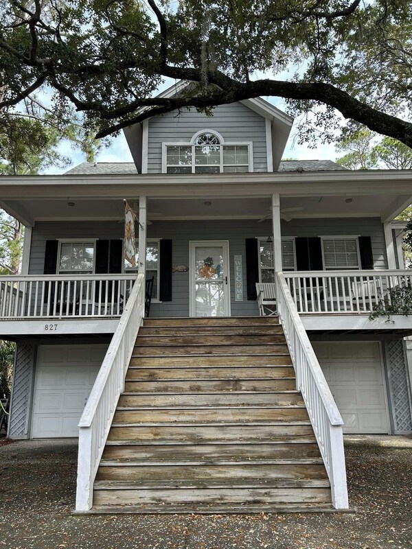 Escape To The Tranquil Beauty Of Fripp Island To This Charming 3 Bedroom House. - Fripp Island, SC
