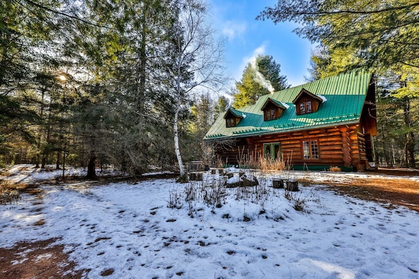 Log&lov: Spa /River Access + Cycle Path - Mont-Tremblant