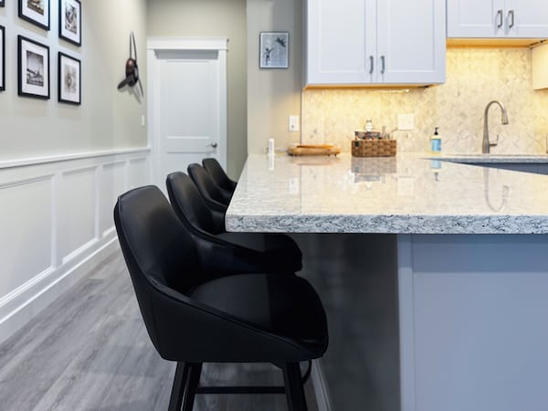 Aviation Design~dntn~w&d~fully Loaded Kitchen\n\n - Dover, NH