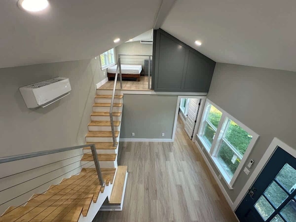 New Entire Tiny Luxury Home - Elgin, TX