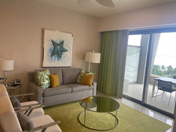 Garza Blanca A 5 Diamond Resort 1br +Other Br Opts - All Locations Available! - Cancún